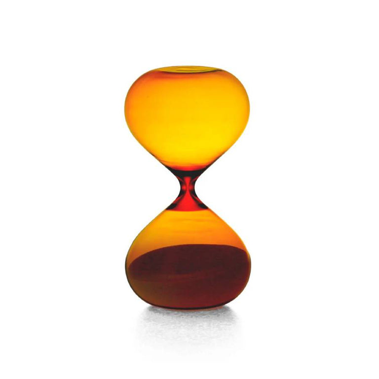 Hourglass in Amber – Stacks Furniture Store